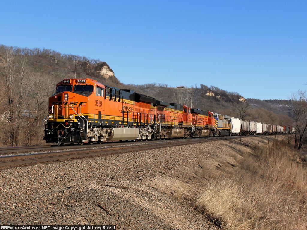 BNSF 3869